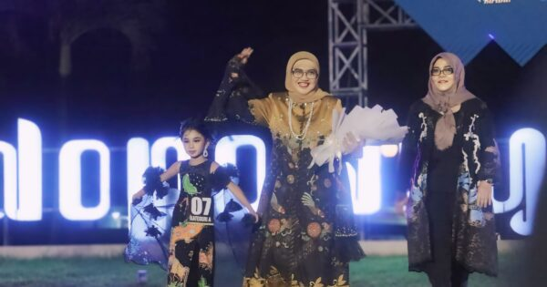 Balos Tampilkan Karakteristik Batik Khas Lumajang - PANTURA7.com