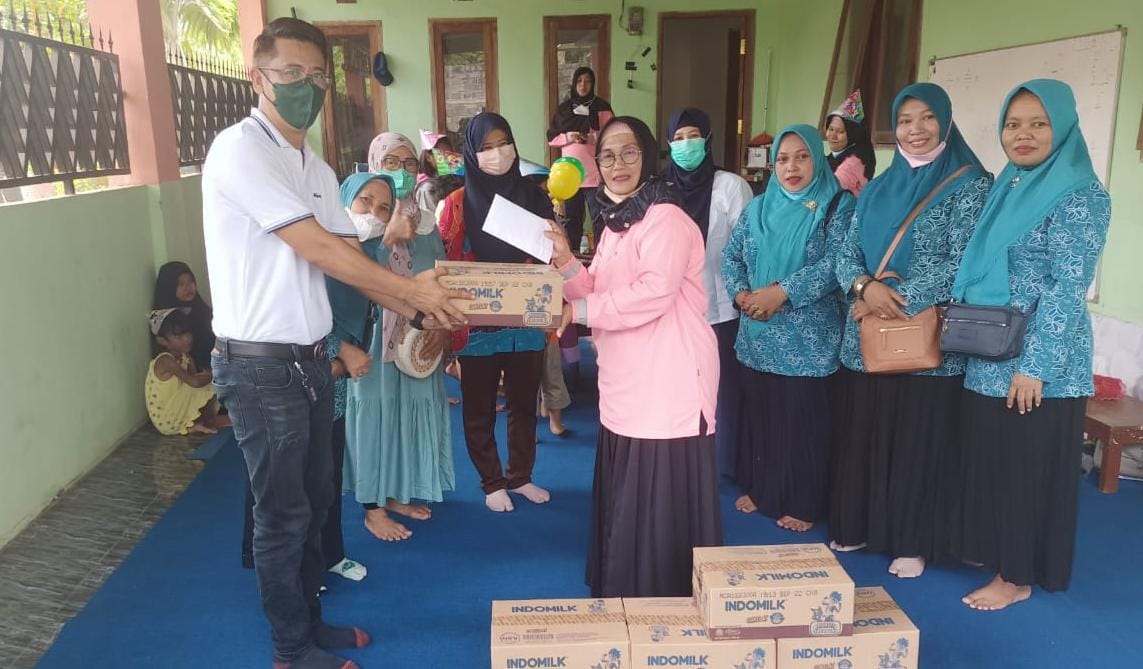 Cegah Balita Stunting, Pabrik ini Rutin Gelontorkan Susu ke Posyandu ... Cegah Balita Stunting, Pabrik ini Rutin Gelontorkan Susu ke Posyandu ...